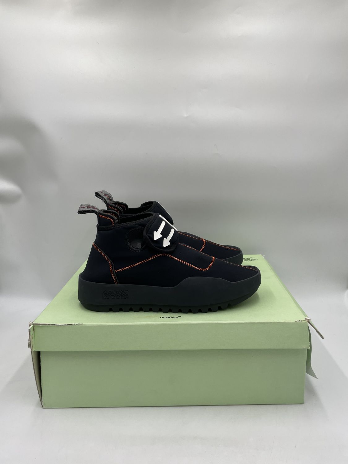 Off-White Arrows High-top Sneakers Black | AfterMarket