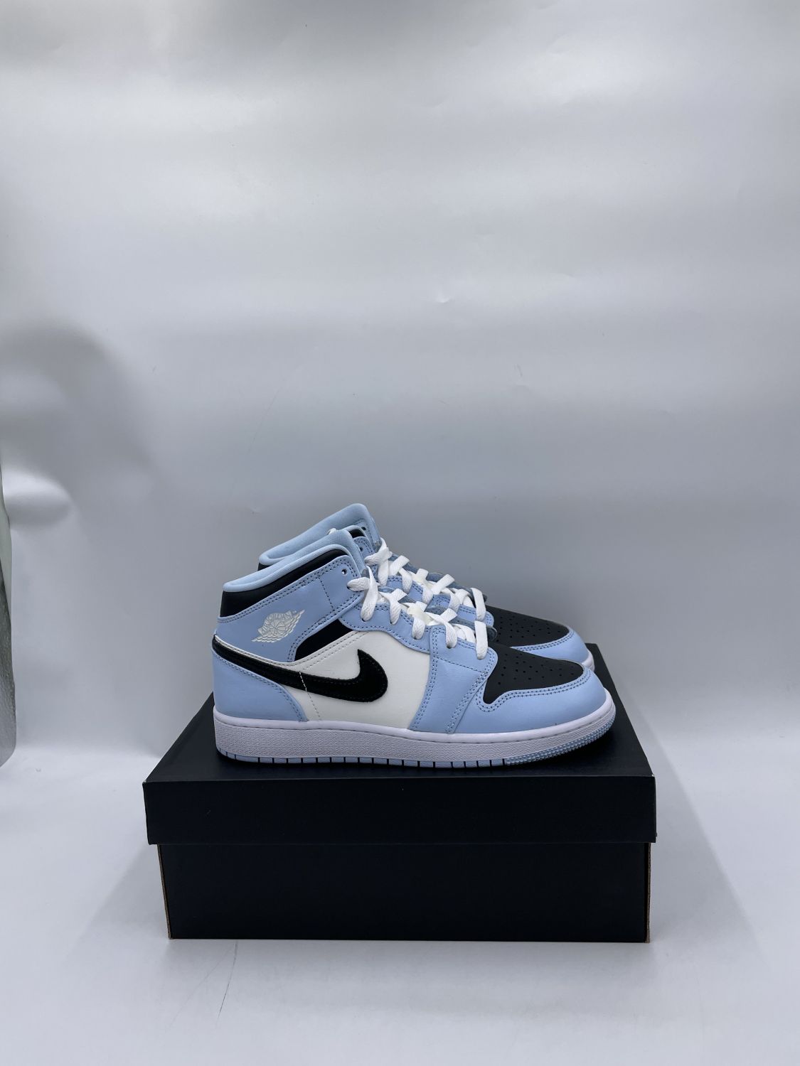 Jordan 1 Mid Ice Blue (GS) | AfterMarket
