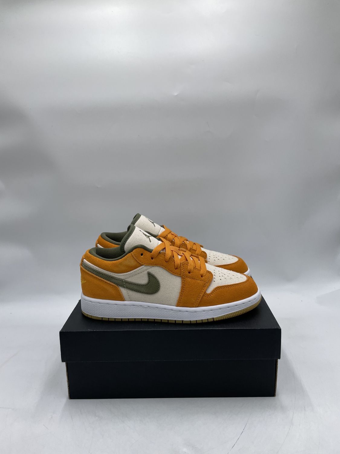 Jordan 1 Low Light Curry (GS) | AfterMarket