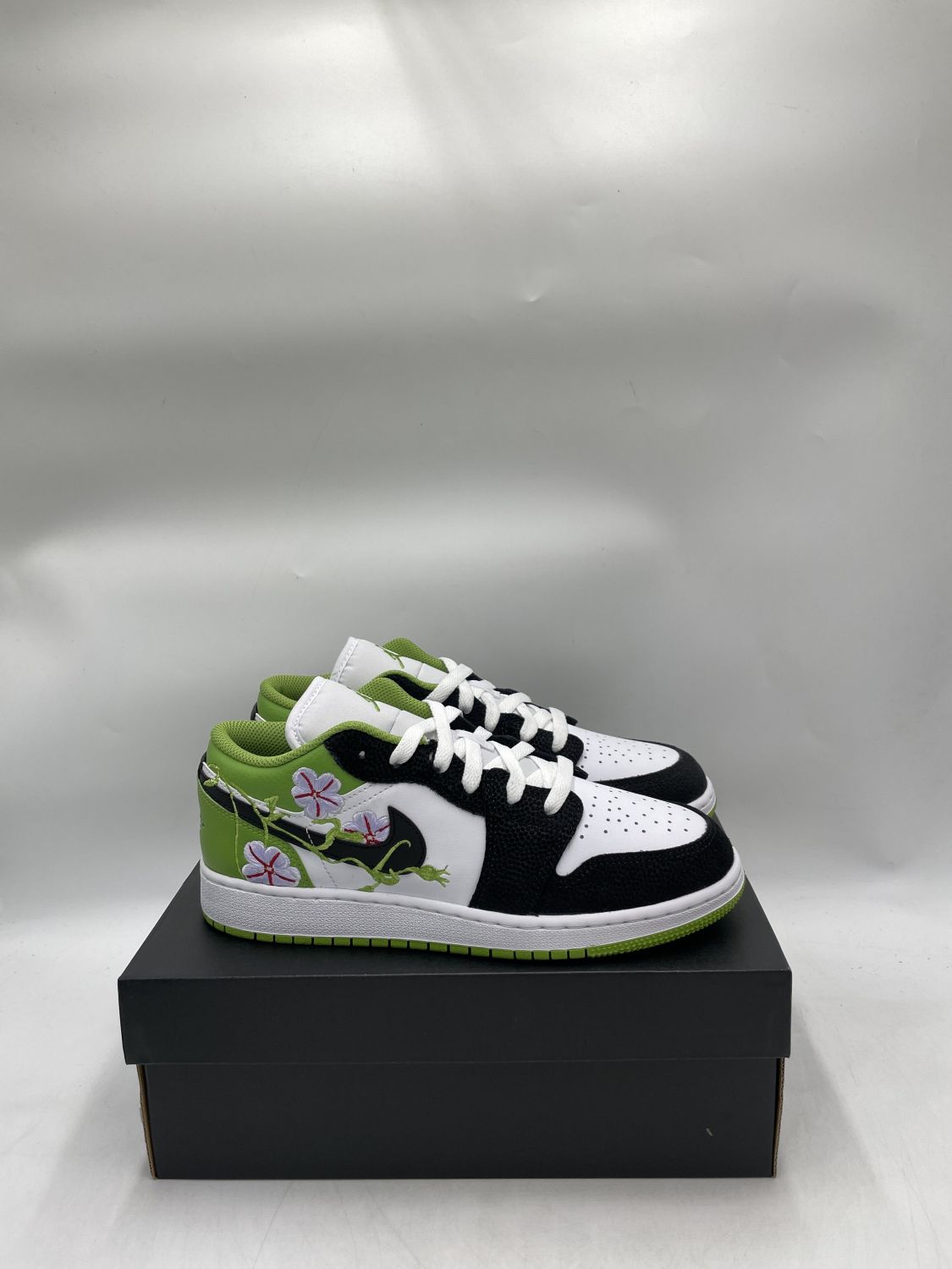 Jordan 1 Low SE Floral Vines (GS) | AfterMarket