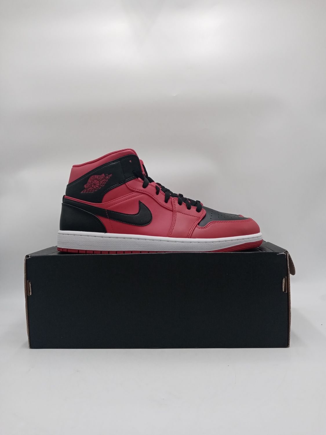 Jordan 1 Mid Reverse Bred (2021) | AfterMarket