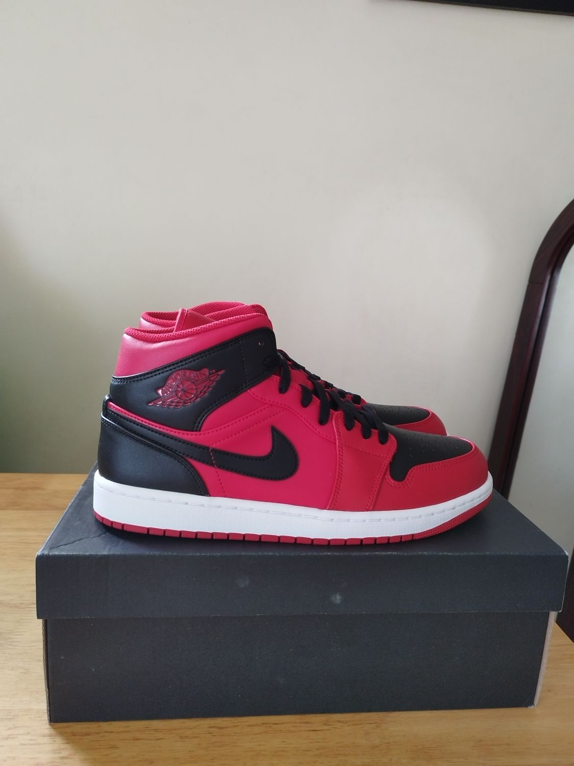 Jordan 1 Mid Reverse Bred (2021) | AfterMarket