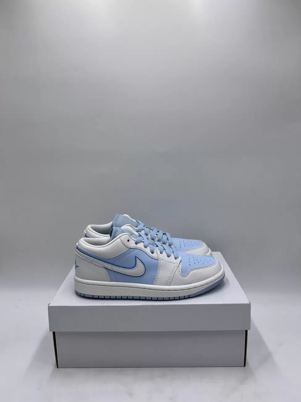 Jordan 1 Low SE Reverse Ice Blue (Womens) | AfterMarket