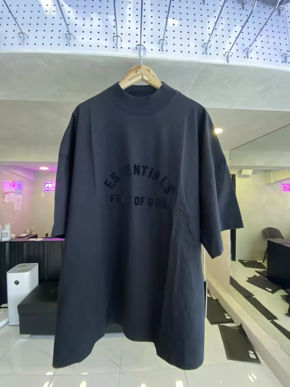 Fear Of God Essentials Fw23 Core Jet Black TEE | AfterMarket