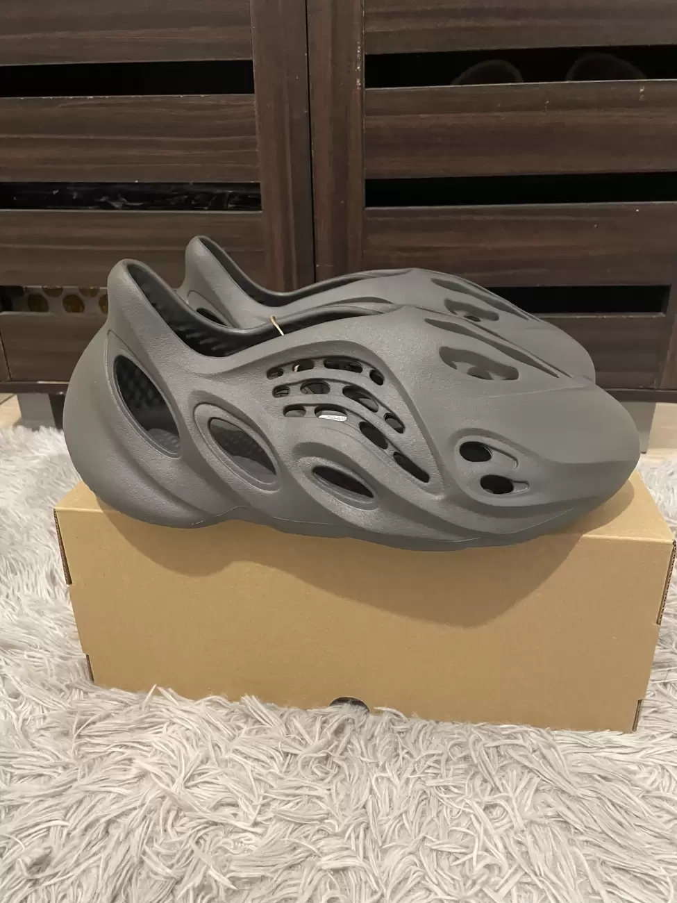 Adidas Yeezy Foam RNR Carbon | AfterMarket