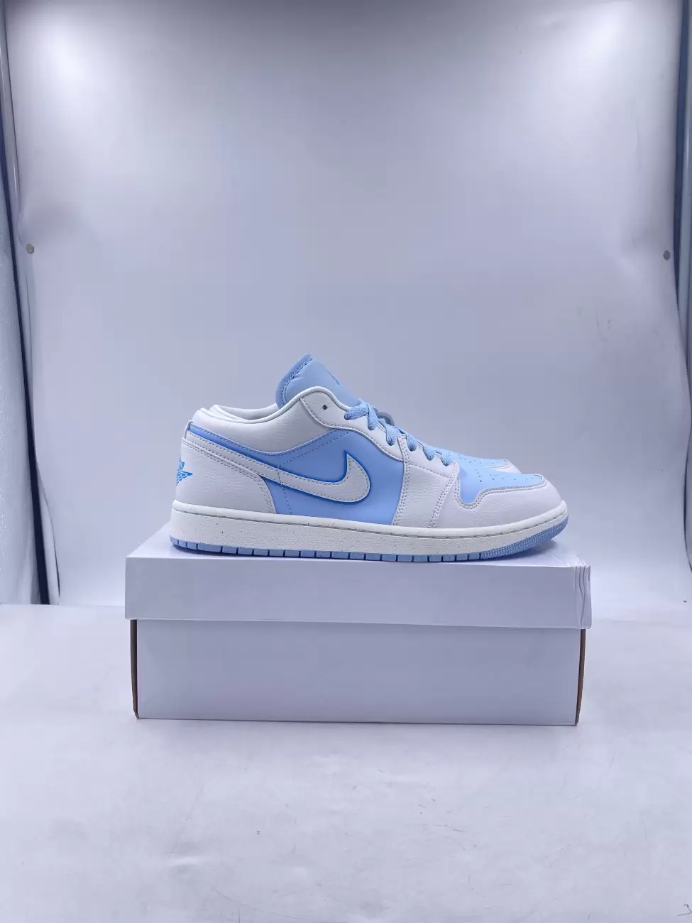 Jordan 1 Low SE Reverse Ice Blue (Womens) | AfterMarket