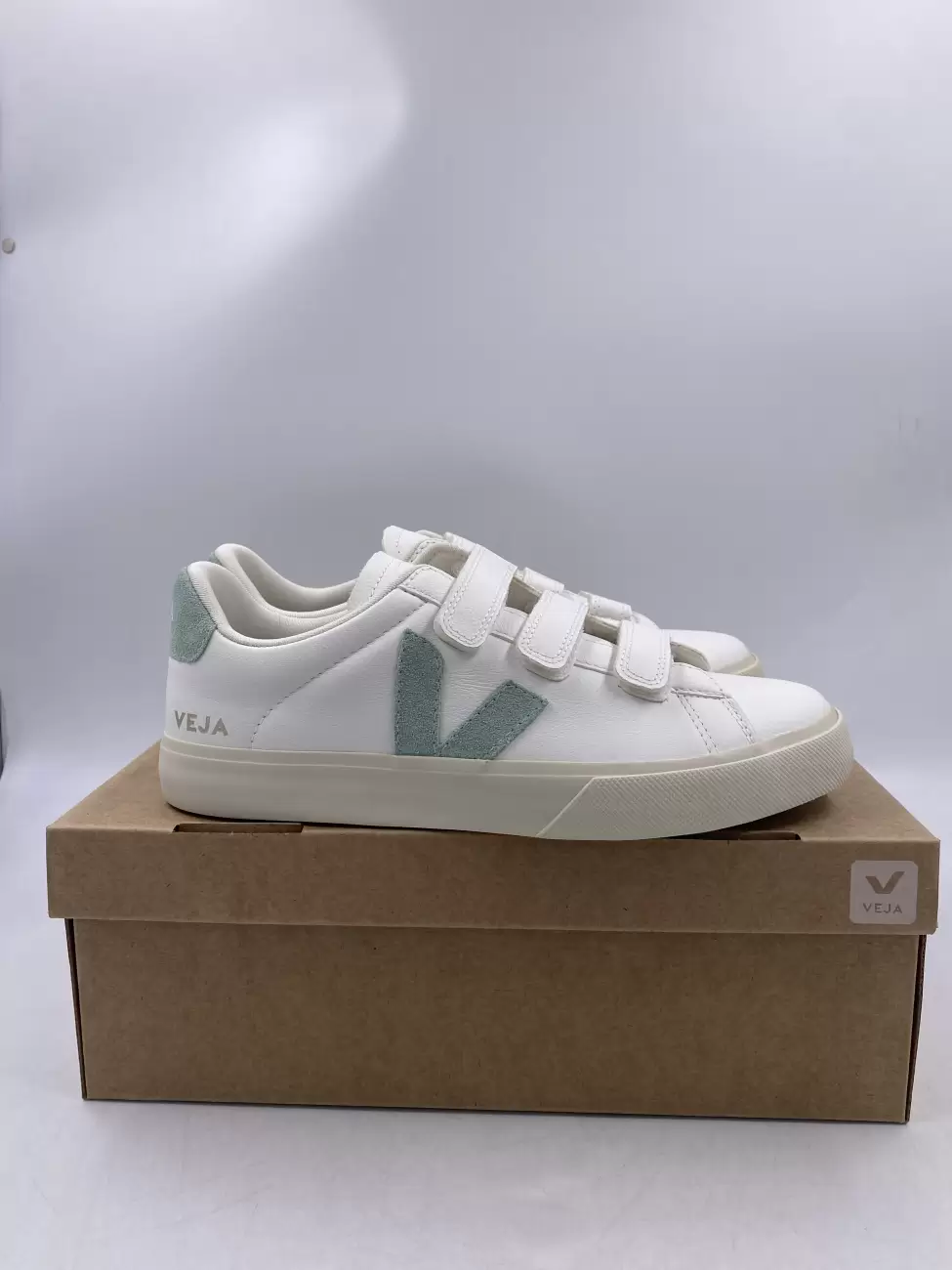 Veja Recife Chromefree Leather White Matcha | AfterMarket