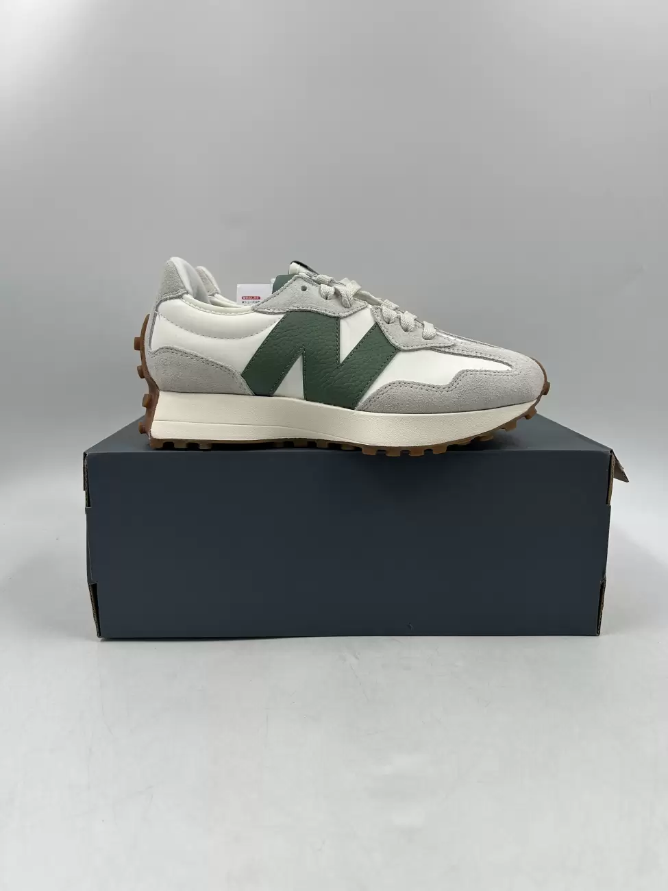 New Balance 327 Moonbeam Nori | AfterMarket