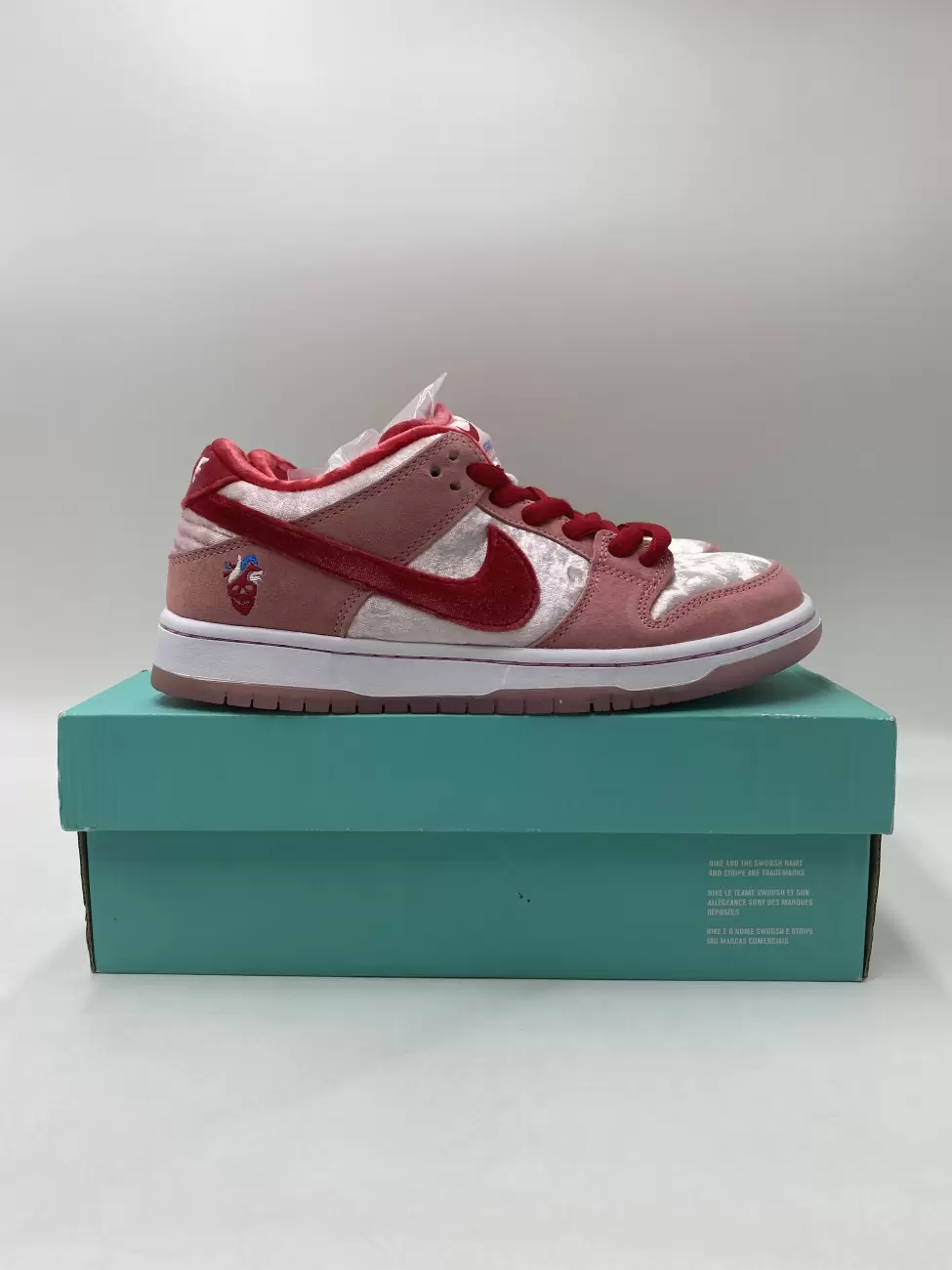 Nike SB Dunk Low StrangeLove Skateboards (Regular Box) | AfterMarket