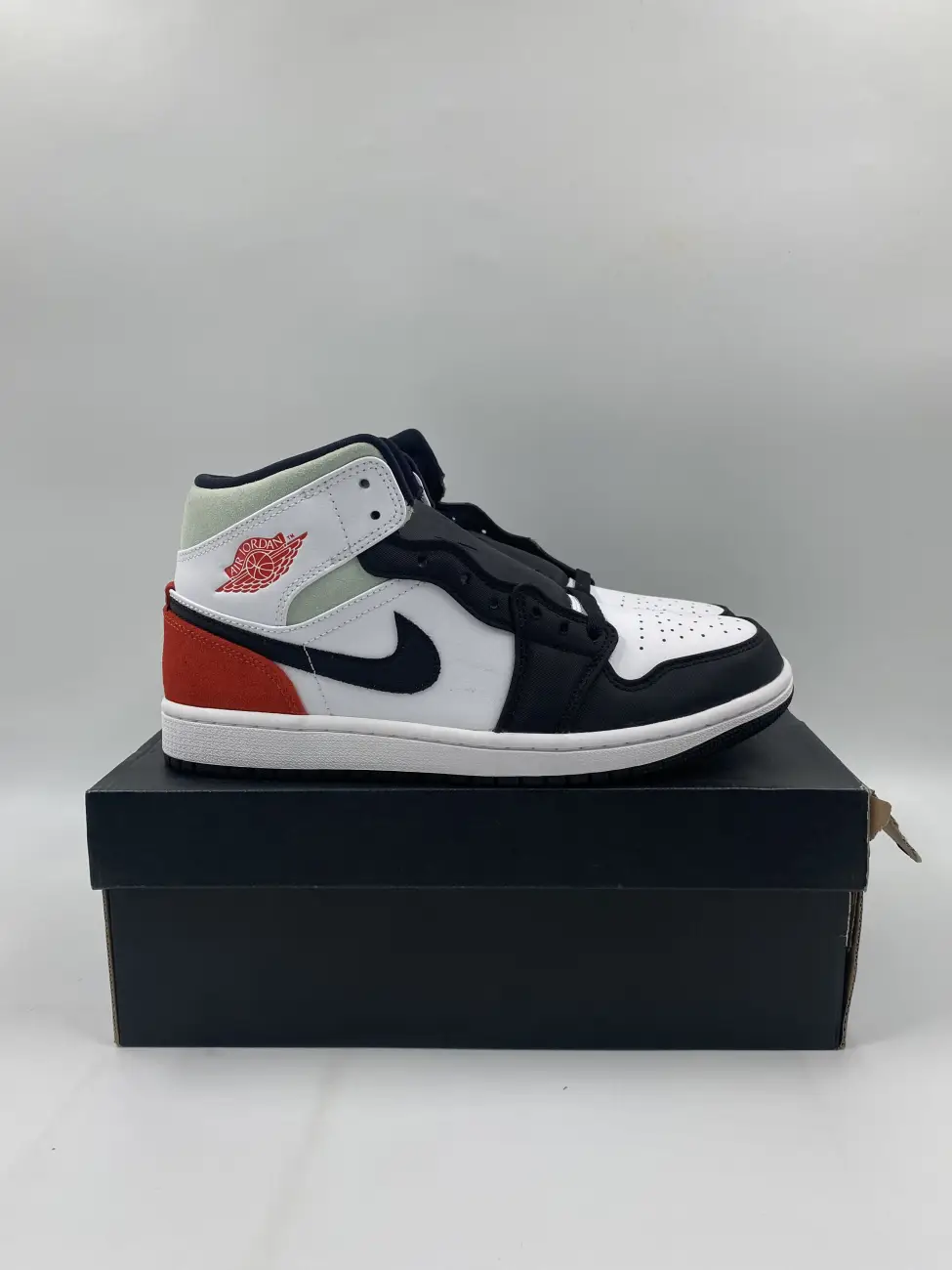 Jordan 1 Mid SE Red Black Toe | AfterMarket