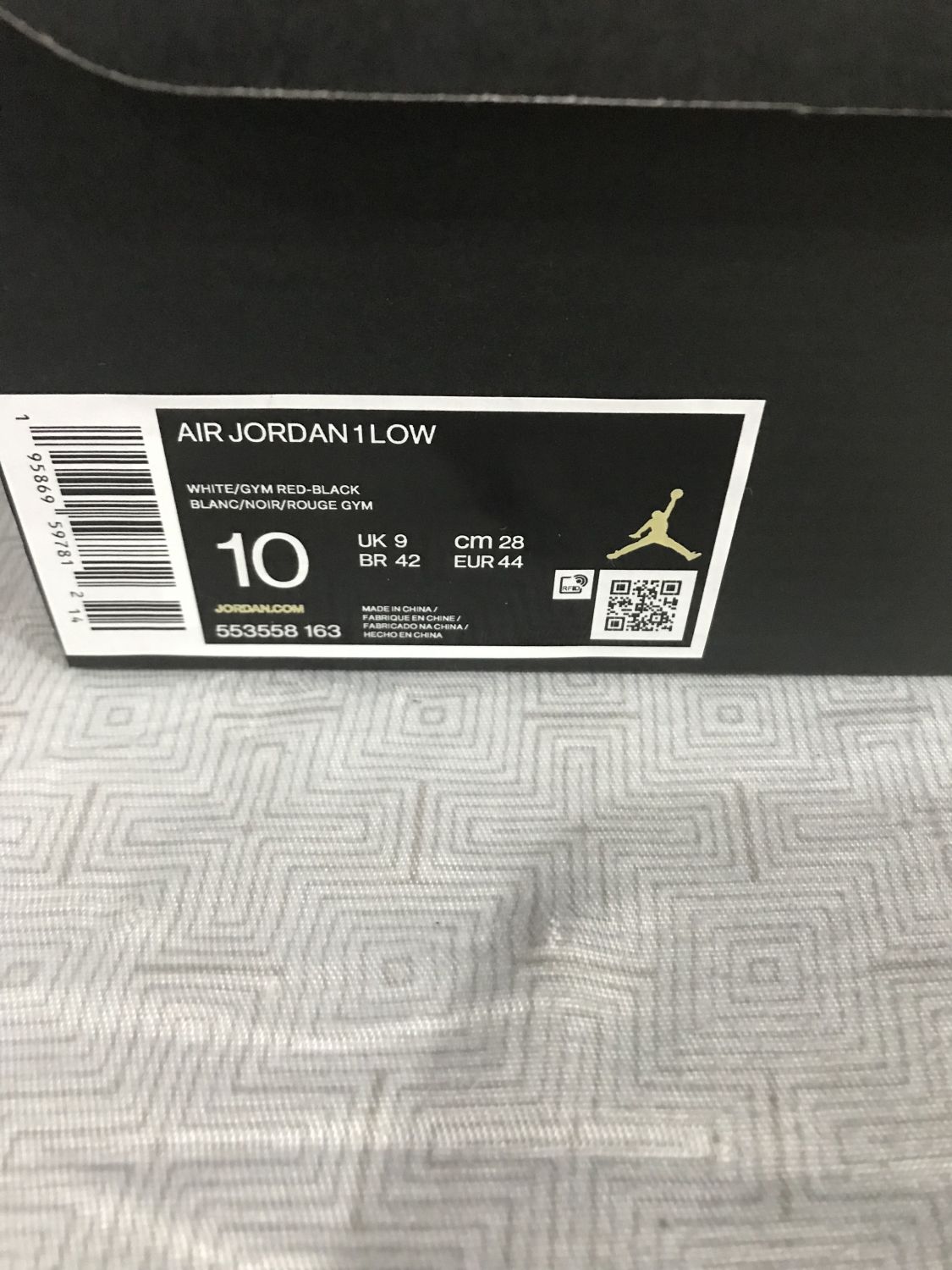 Jordan 1 Low Bulls AfterMarket jordan-1-low-bulls-aftermarket